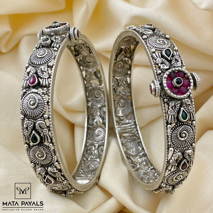 Mesmerizing Oxidised Bangle – matapayals