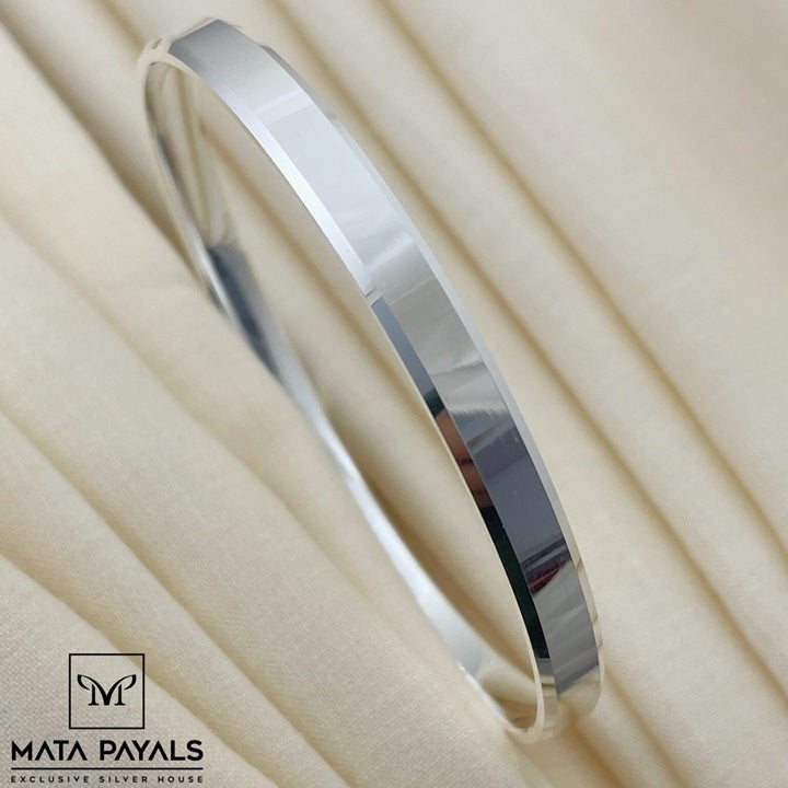 Attractive Plain Kada – matapayals