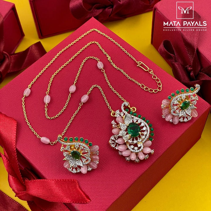 Classy Peacock Pendant Chain – matapayals