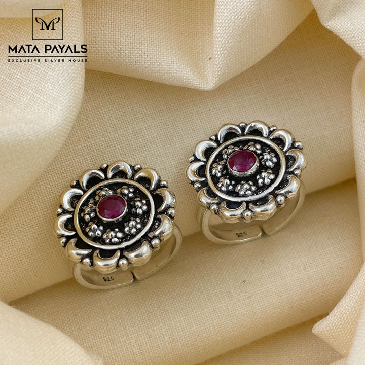 Traditional Cut Stone Toe Ring – matapayals