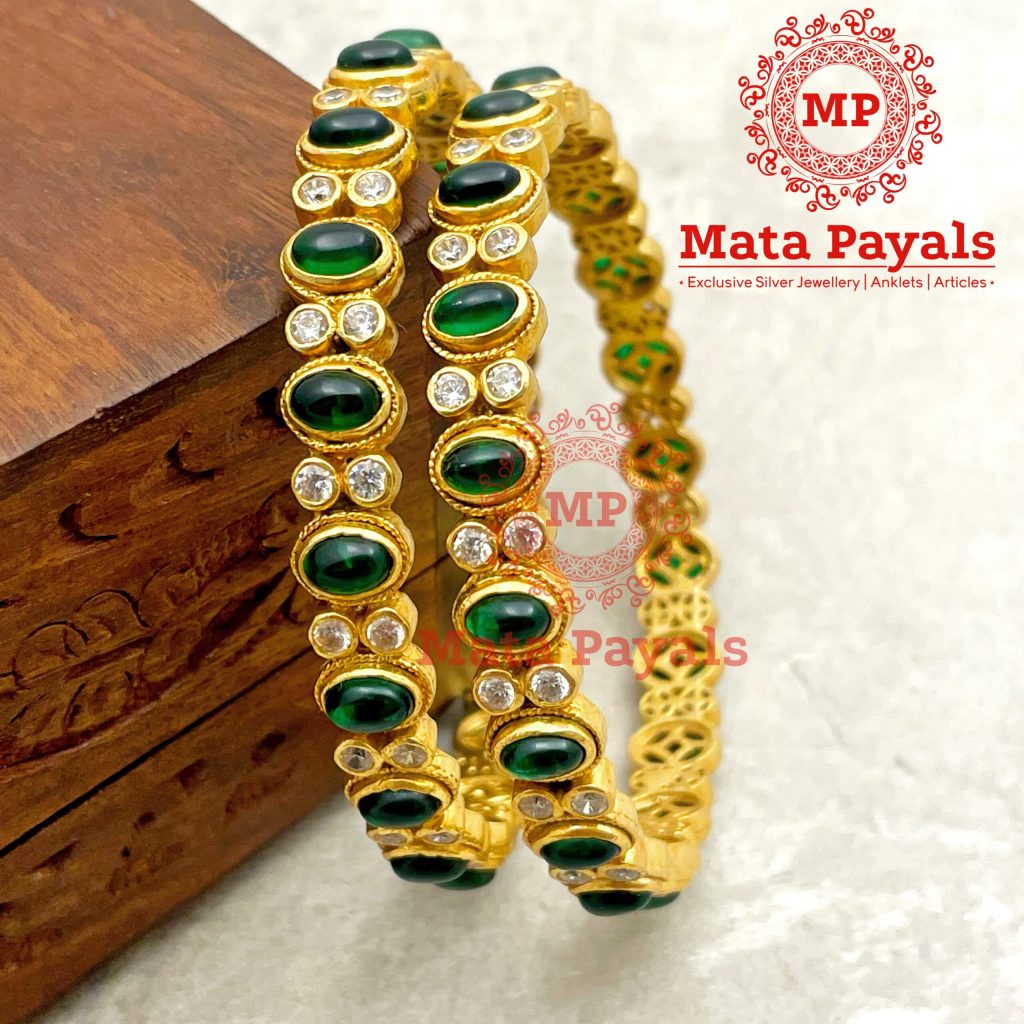 Captivating Green Temple Bangle – matapayals