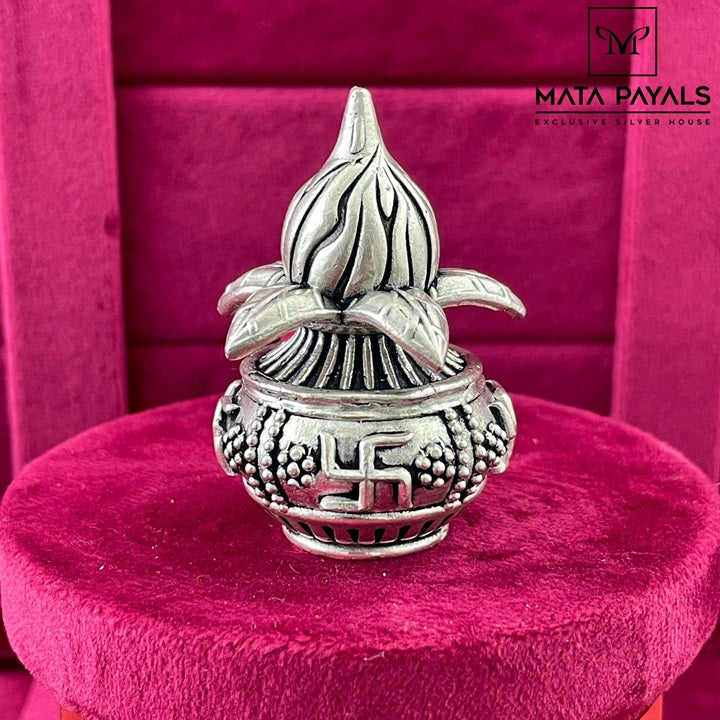 Impressive Oxidised Kalasa – matapayals